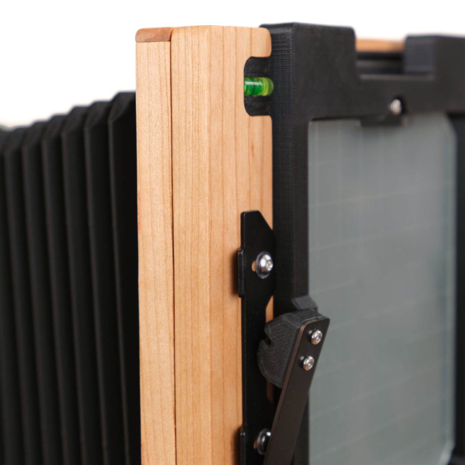 Intrepid 4x5 Hardwood Edition